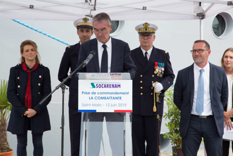 Prise de commandement et Baptême Prise de commandement et Baptême